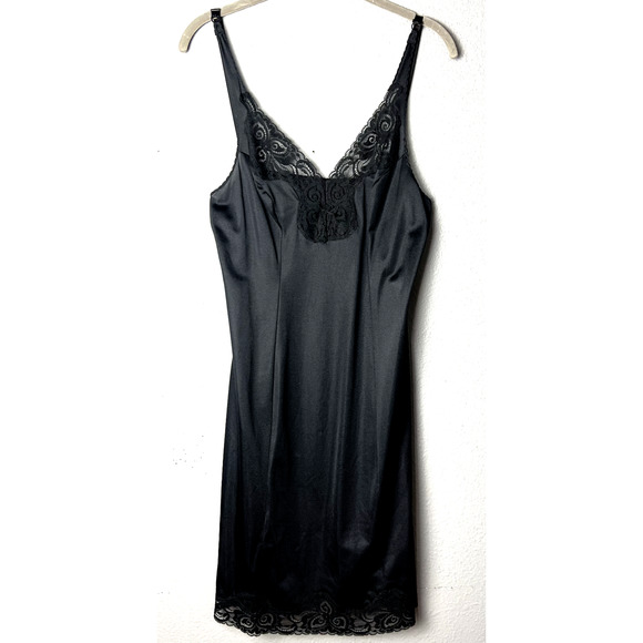 Bali | Intimates & Sleepwear | Vtg Bali Size 32x23 Black Satin Lace ...